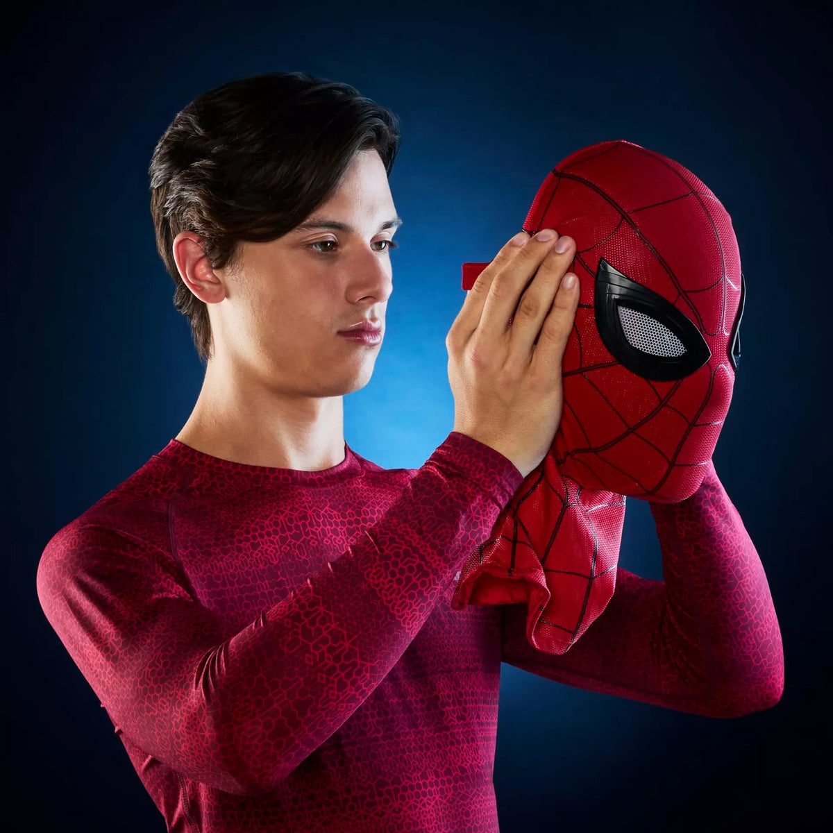 Hasbro - Marvel Legends Series - Spider-Man Electronic Expressive Mask ...